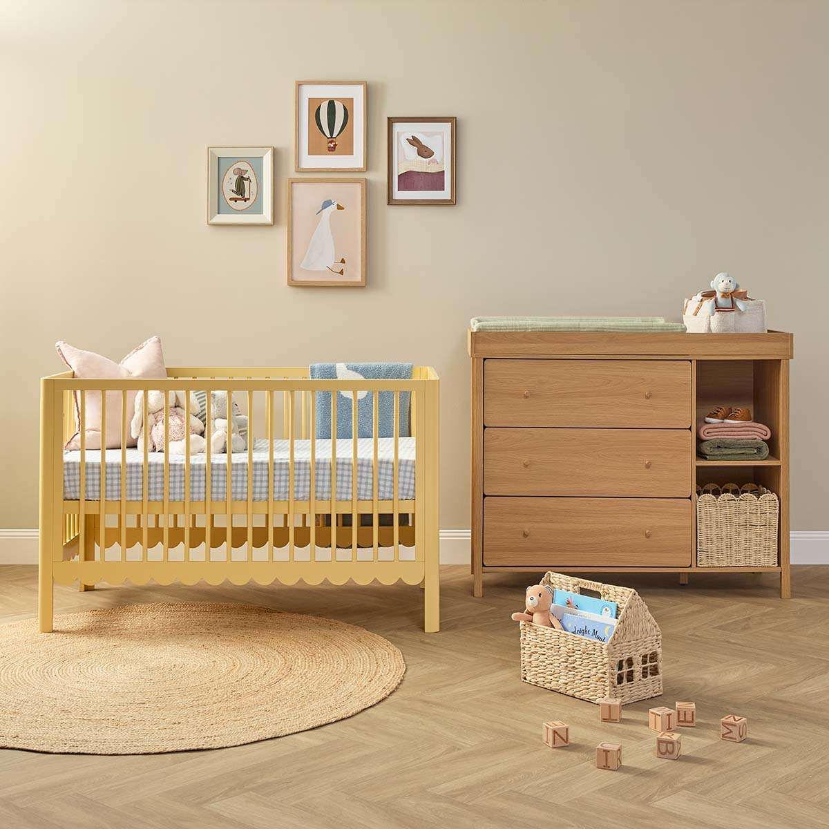 Maisie Scalloped Cot - Buttermilk | Stylish & Safe | Mocka